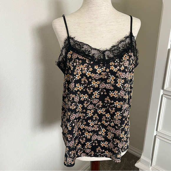wild fable | Tops | Floral Eyelash Lace Cami | Poshmark